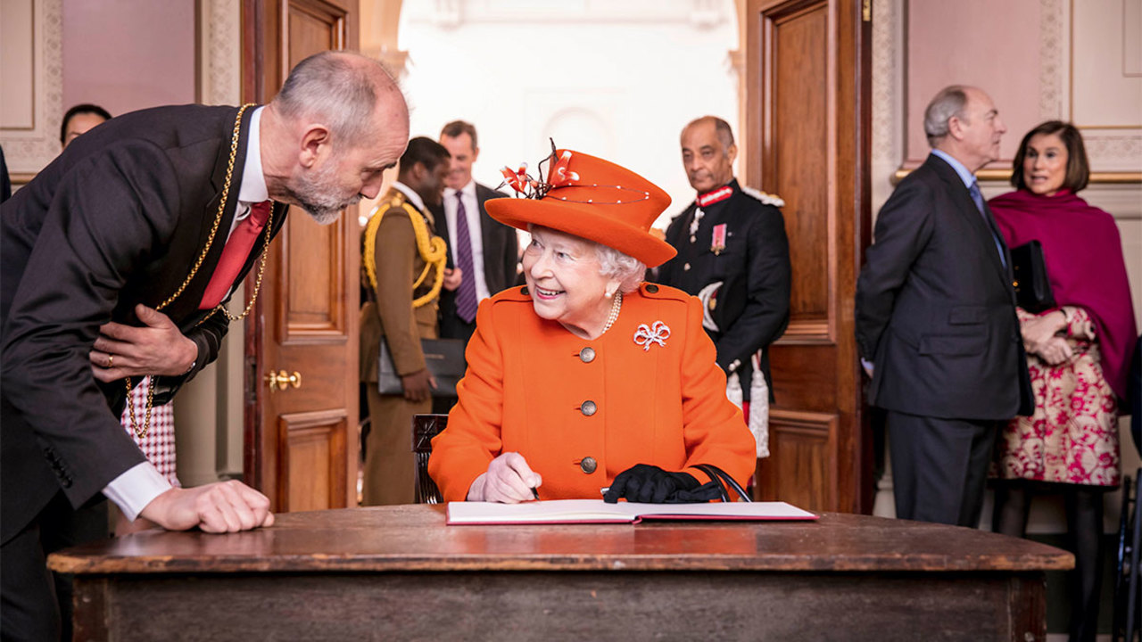 Her Majesty Queen Elizabeth II | Article | Royal Academy of Arts